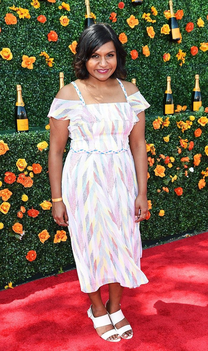 The Worst Poses to Strike in Photos (and How to Make Them Better) | Who ...