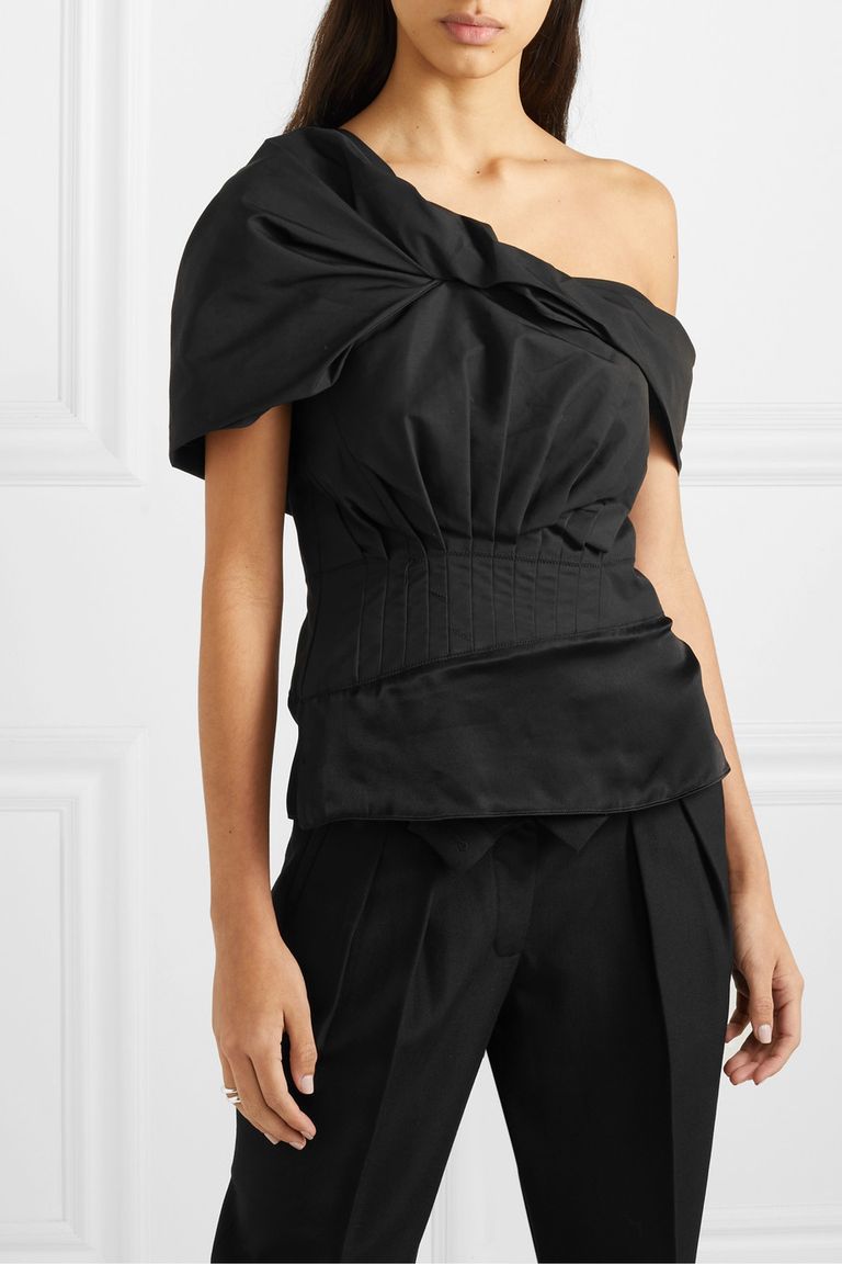 The 6 Best Brands for Women Who Wear a D Cup | Who What Wear