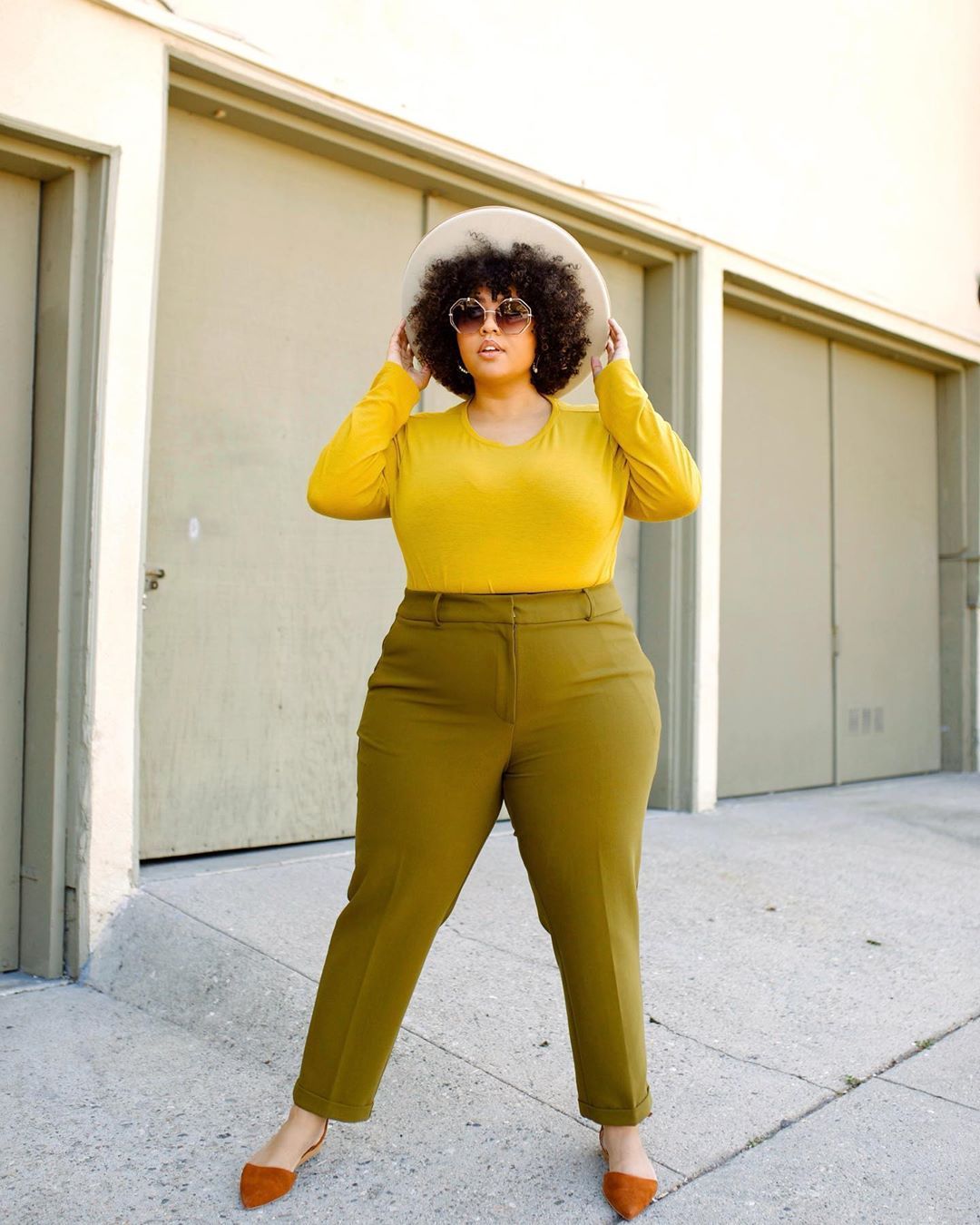 8 Outfits Los Angeles Girls Wear Over and Over Again | Who What Wear