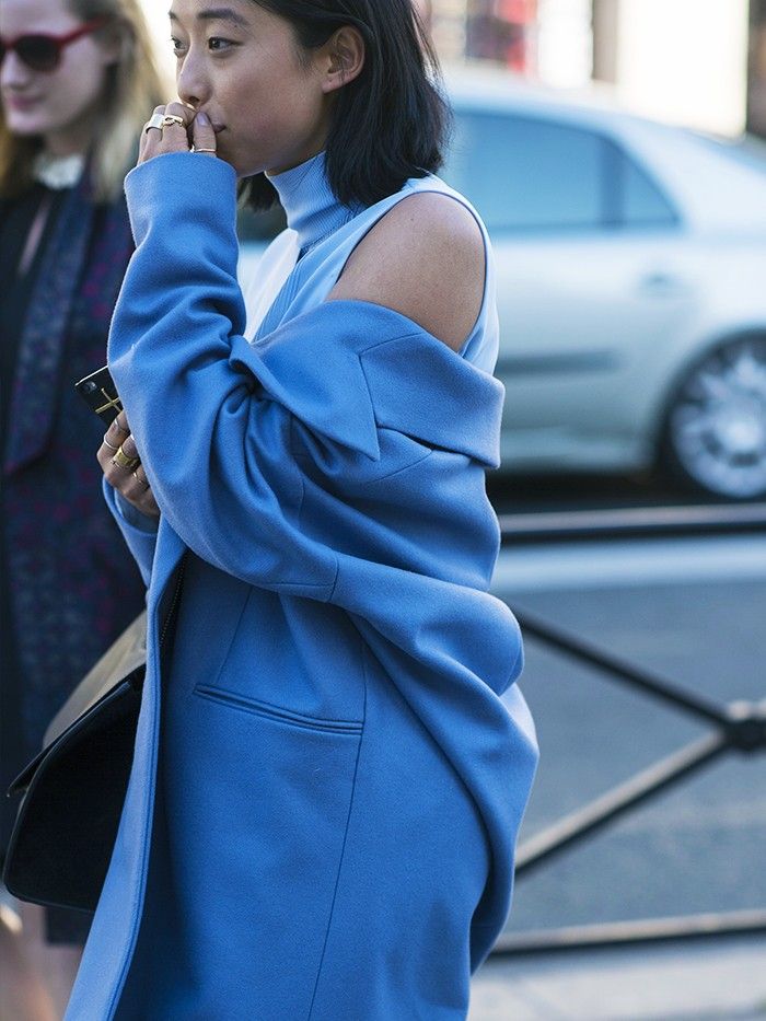 Remember Shoulder-Robing? This Is What to Do With Your Jackets Now ...