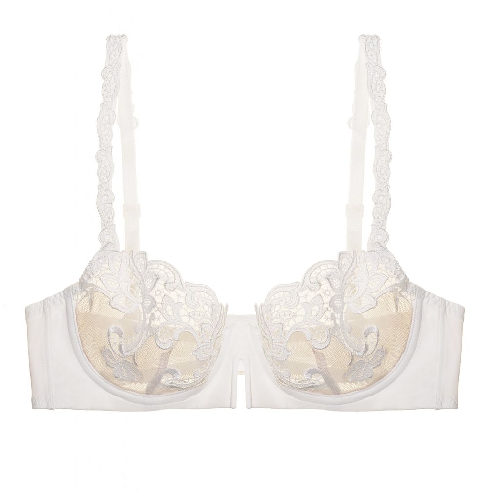 How French vs. American Women Approach Lingerie | Who What Wear