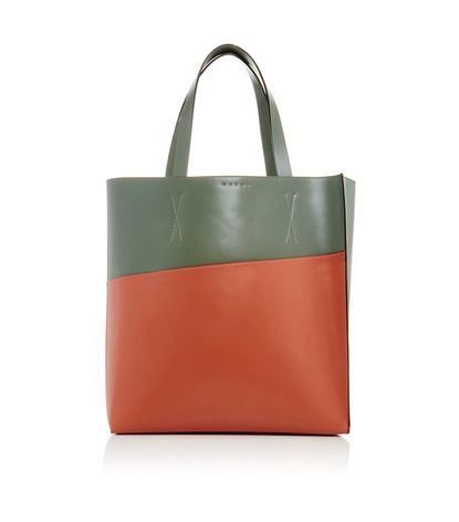 Inside the Life of Anna Wintour's Stylish Assistant | Who What Wear