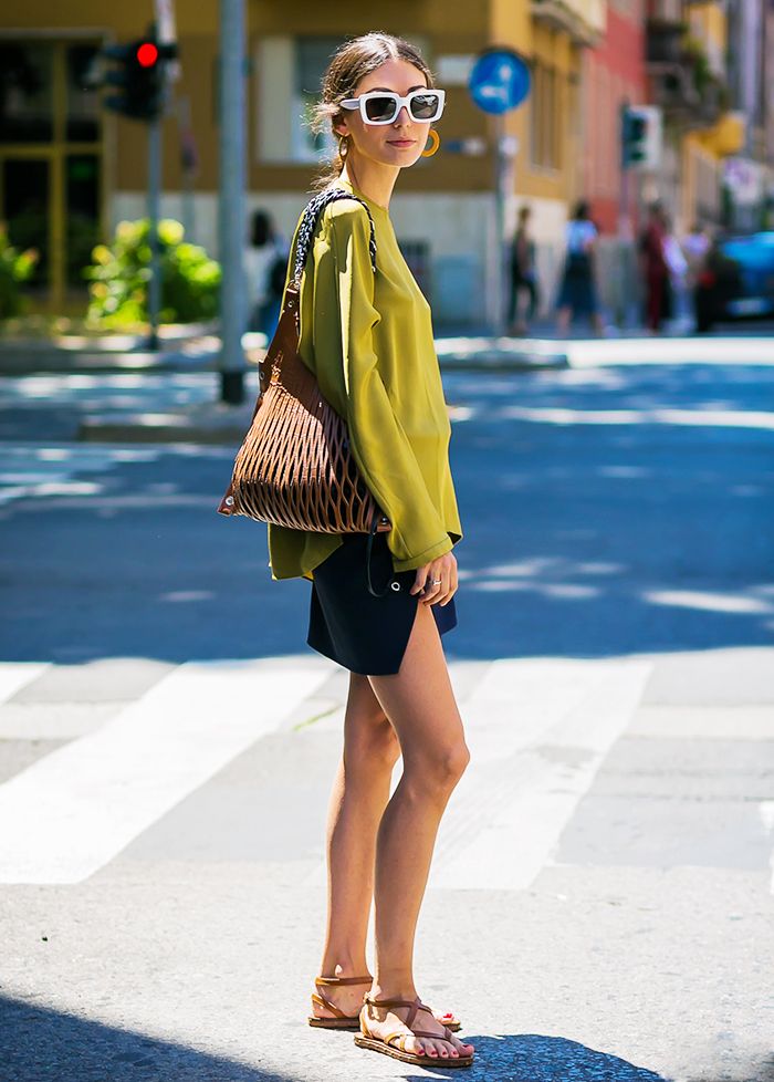 10 Ways to Pose Like a Model for Photos | Who What Wear