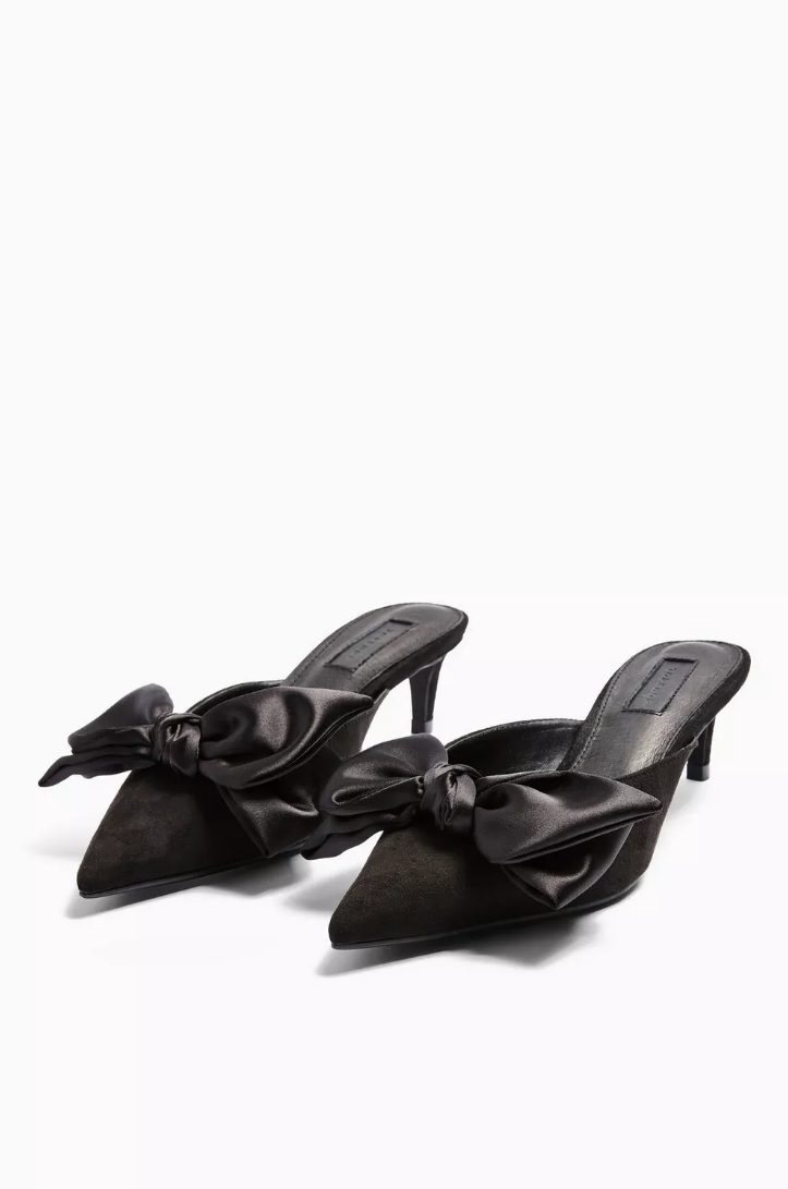 10 Ways to Pose Like a Model for Photos | Who What Wear