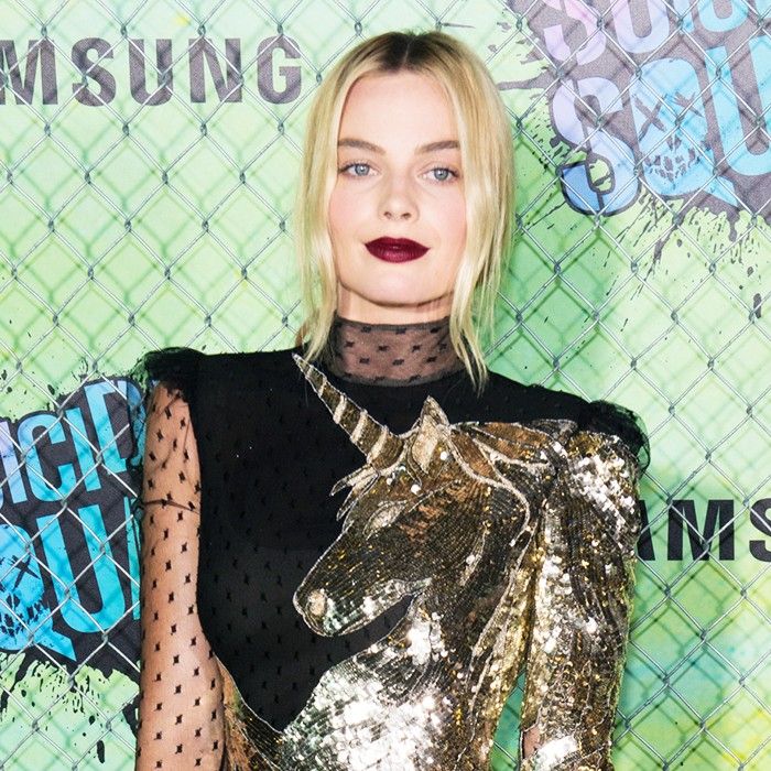 See the $12,000 Alexander McQueen Dress Margot Robbie Just Wore | Who ...