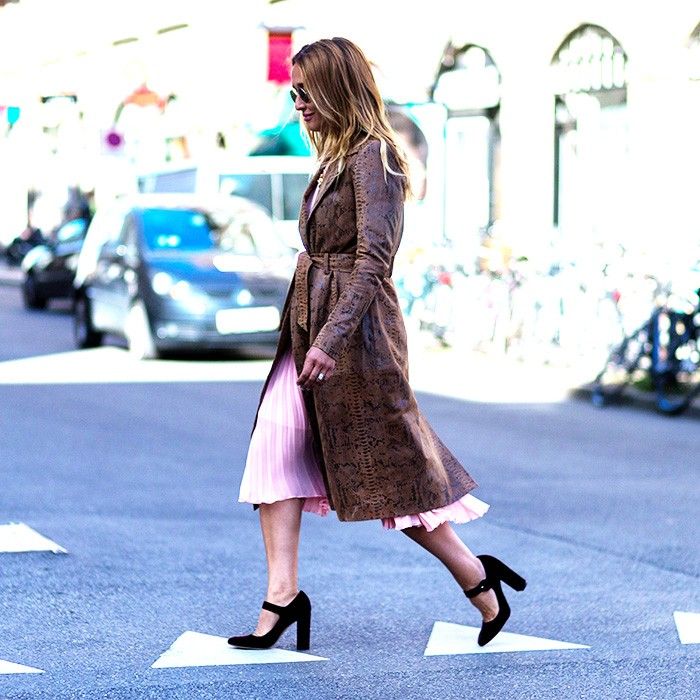 This Pink Dress Sold Out Immediately | Who What Wear