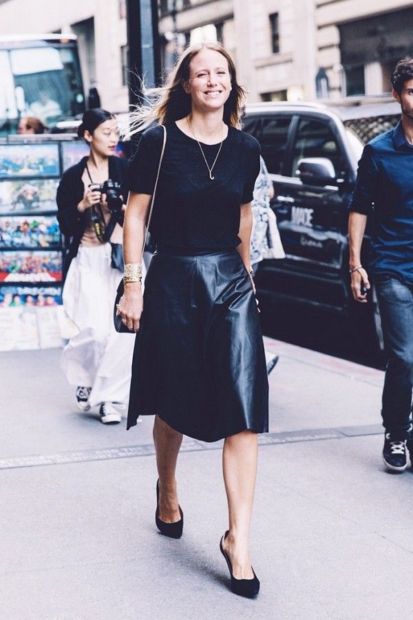 Ask an Editor: What Should an Intern Never Wear to the Office? | Who ...