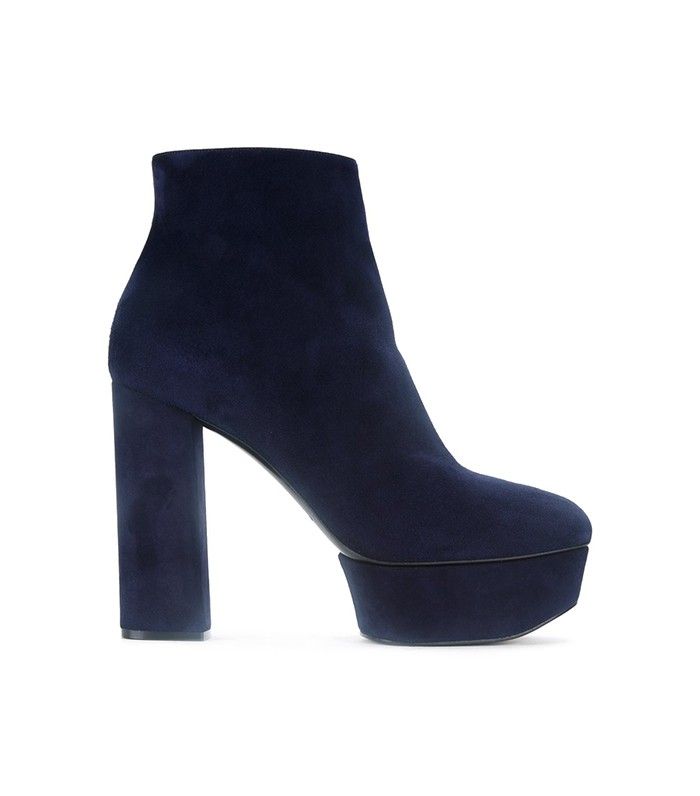 The Latest Boot Trend Is Actually Comfortable | Who What Wear