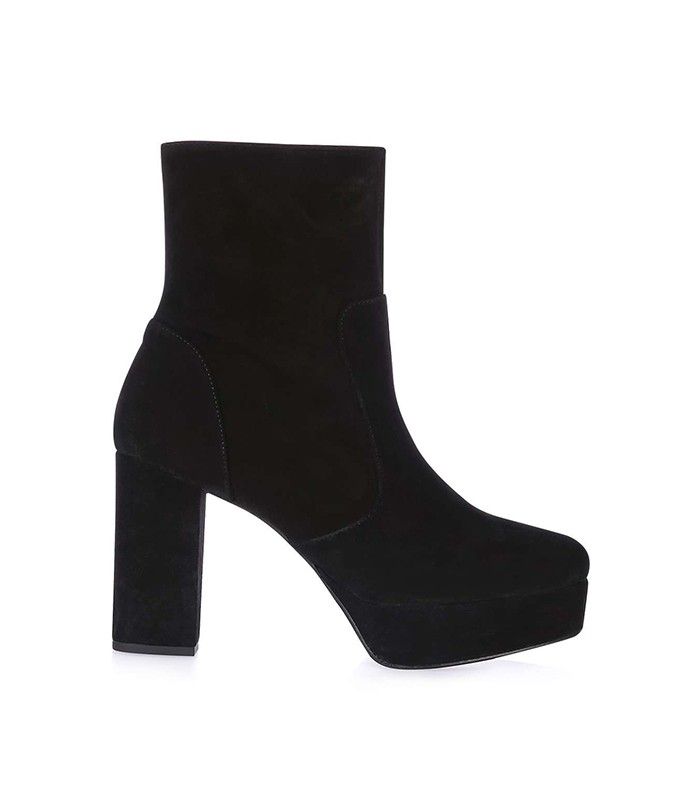 The Latest Boot Trend Is Actually Comfortable | Who What Wear