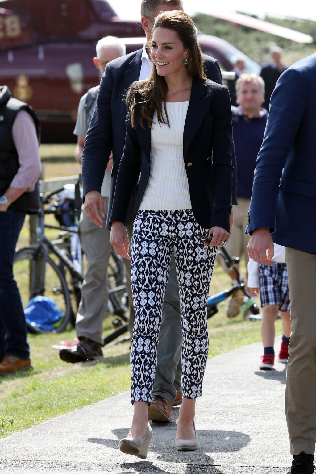 How Kate Middleton Styles $60 Pants | Who What Wear