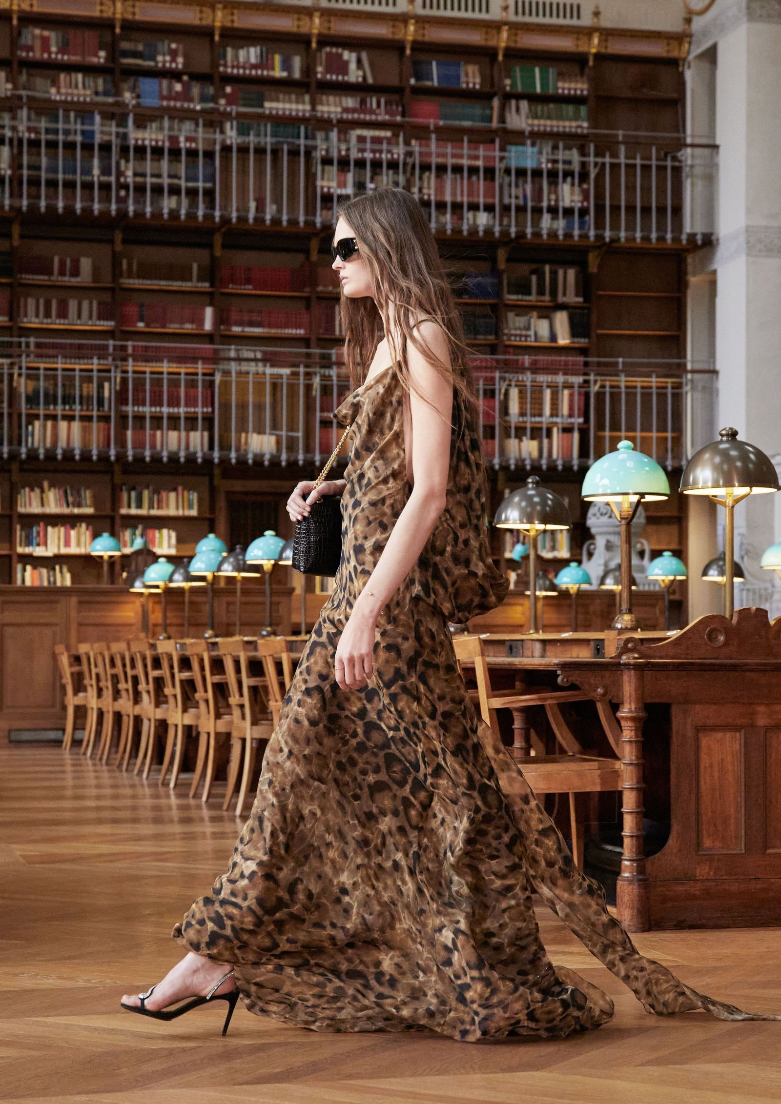 How to Wear Leopard Print: 10 Animal-Print Outfits for 2024 | Who What ...