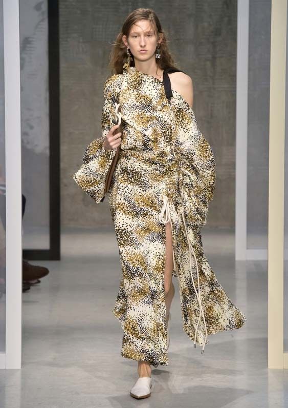 Marni's Spring Collection Puts a Fresh Spin on Ladylike Dressing | Who ...