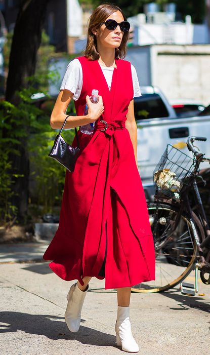 It's Time to Start Wearing This Color Again | Who What Wear