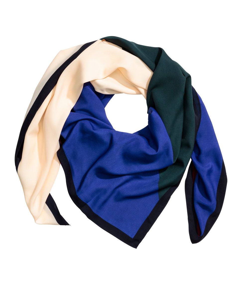 How Fashion Girls Are Wearing Their Scarves | Who What Wear