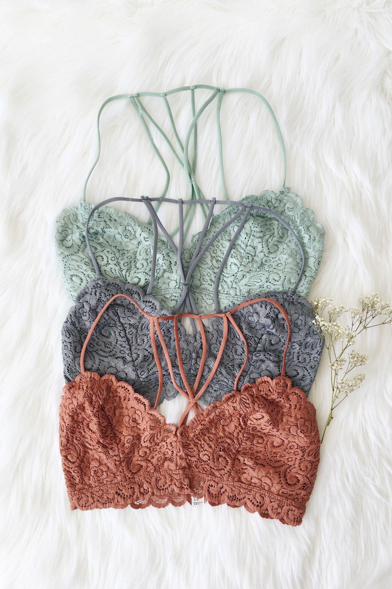 This $23 Bralette Has Over 29,000 Pins on Pinterest | Who What Wear