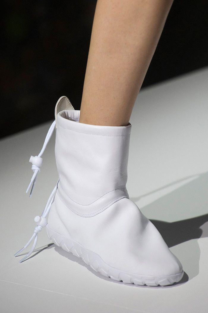 The Ugly-Chic Shoes We'll All Wear in 2017 | Who What Wear