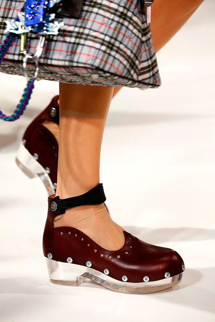 The Ugly-Chic Shoes We'll All Wear in 2017 | Who What Wear