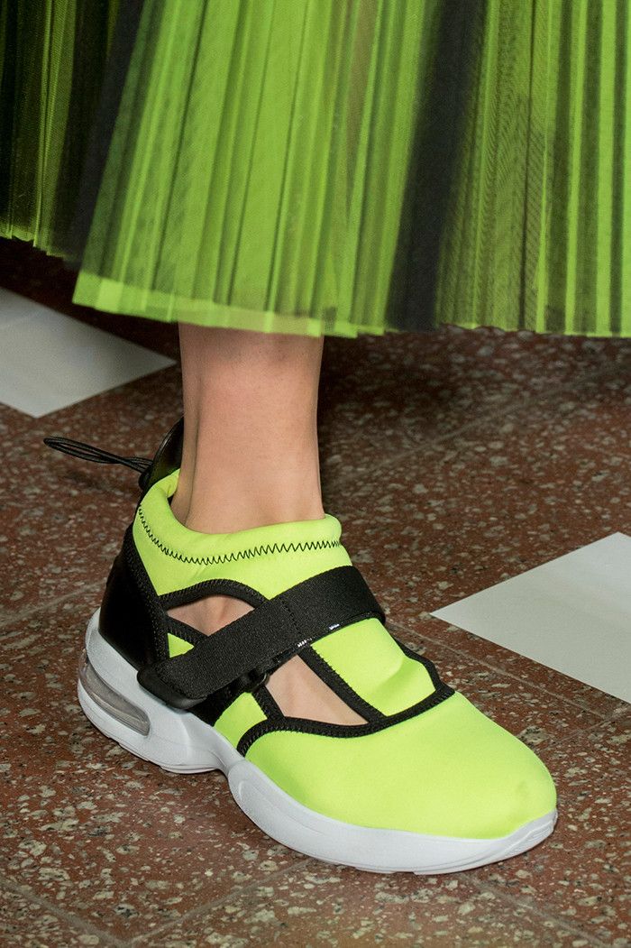 The Ugly-Chic Shoes We'll All Wear in 2017 | Who What Wear