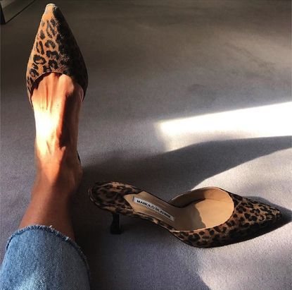 This Street Style Star Shows Us How to Wear Pointed-Toe Shoes | Who ...