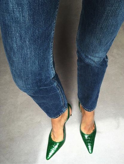 This Street Style Star Shows Us How to Wear Pointed-Toe Shoes | Who ...