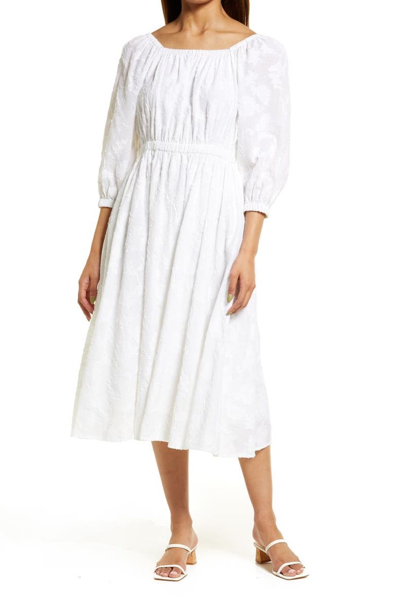 These Are the 5 Worst Fabrics for Skin, Hands Down | Who What Wear