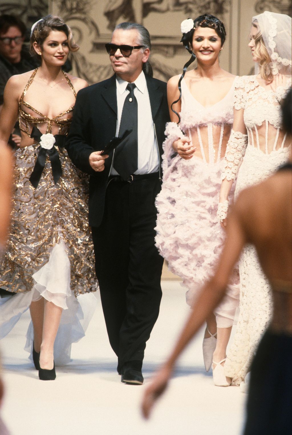 This Is What Paris Fashion Week Looked Like in the '90s | Who What Wear