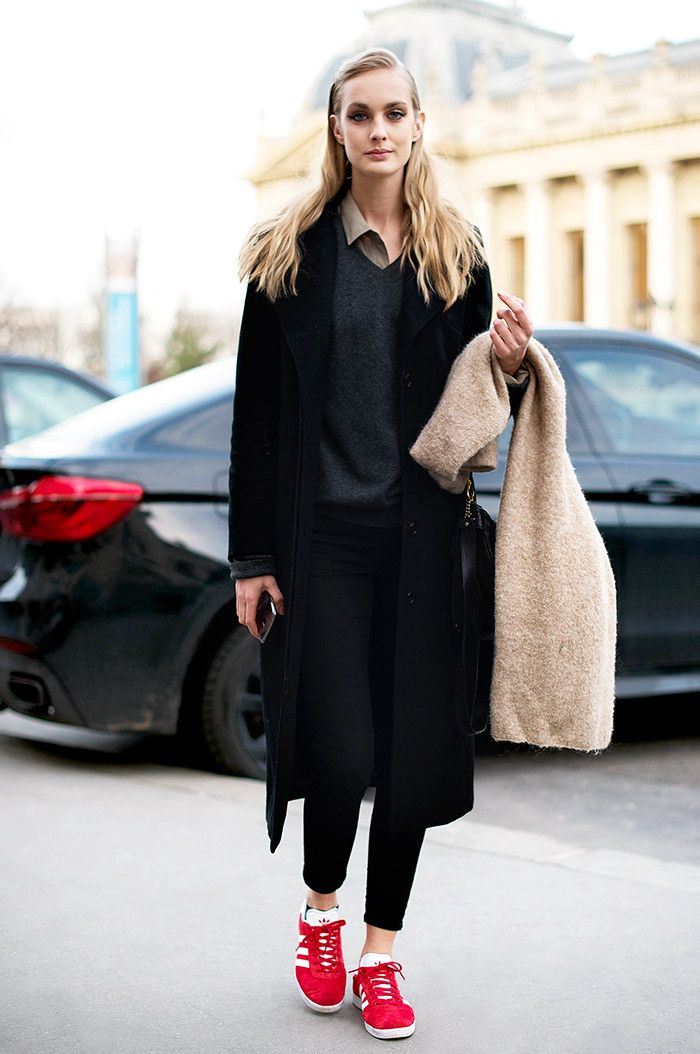 The Sneakers All Fashion Insiders Are Wearing Now | Who What Wear
