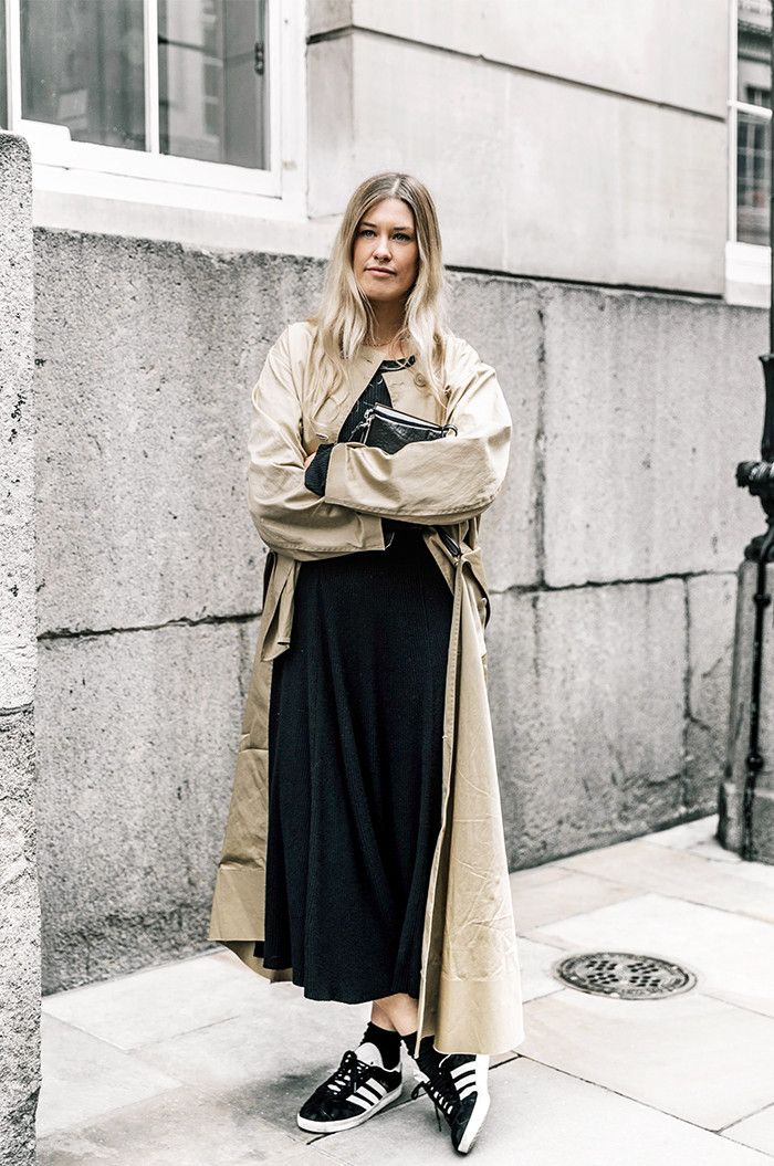 The Sneakers All Fashion Insiders Are Wearing Now | Who What Wear