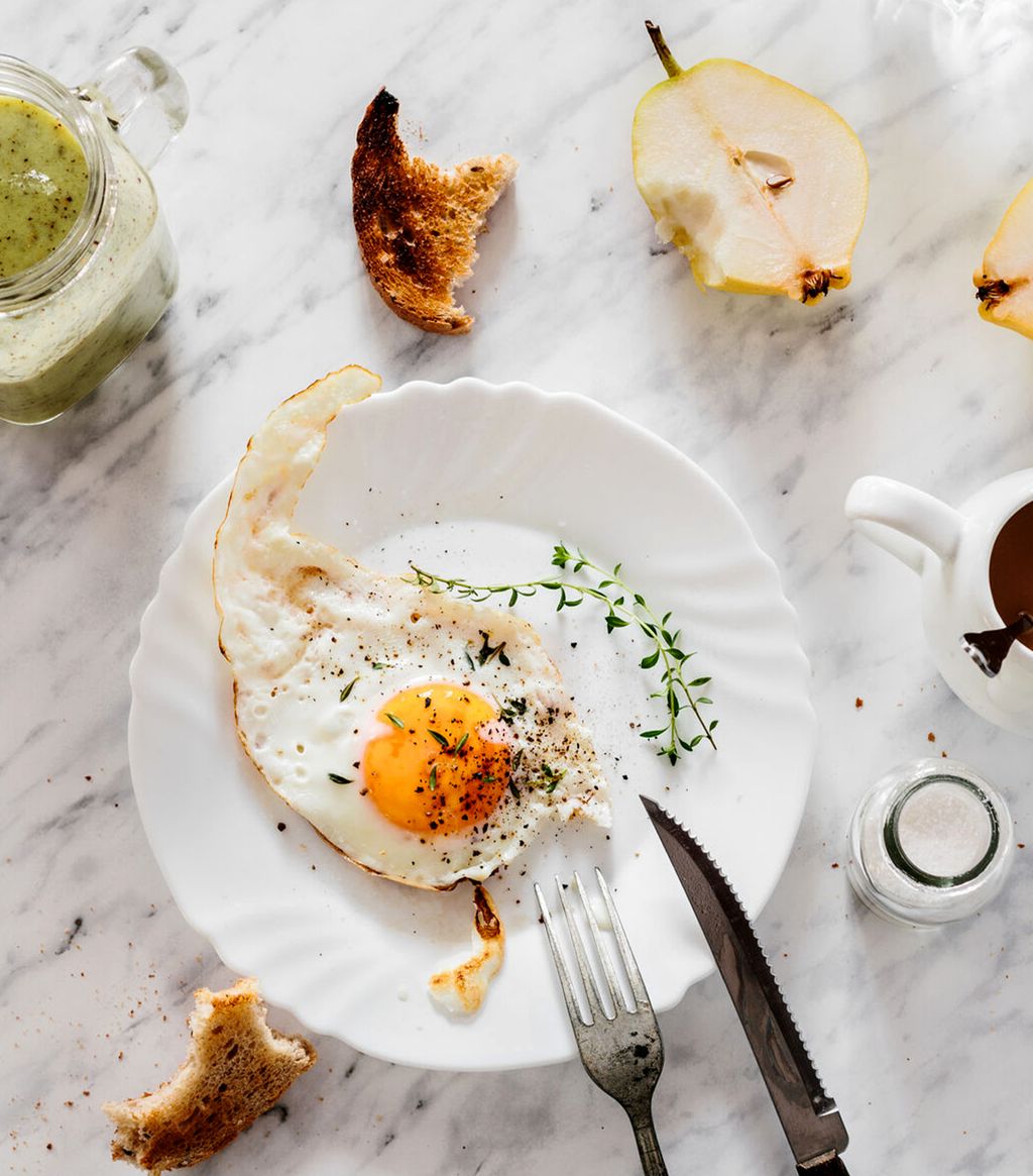 The 7 Best Hangover Foods, According to Science | Who What Wear