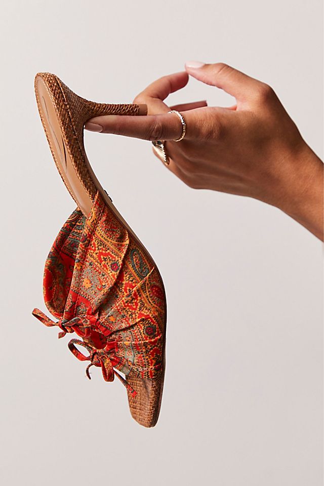 From M&S to COS, These Are the 20 Best High-Street Shoes | Who What Wear