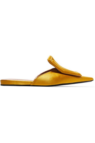 The Backless Flats Every Celeb Is Wearing Now | Who What Wear