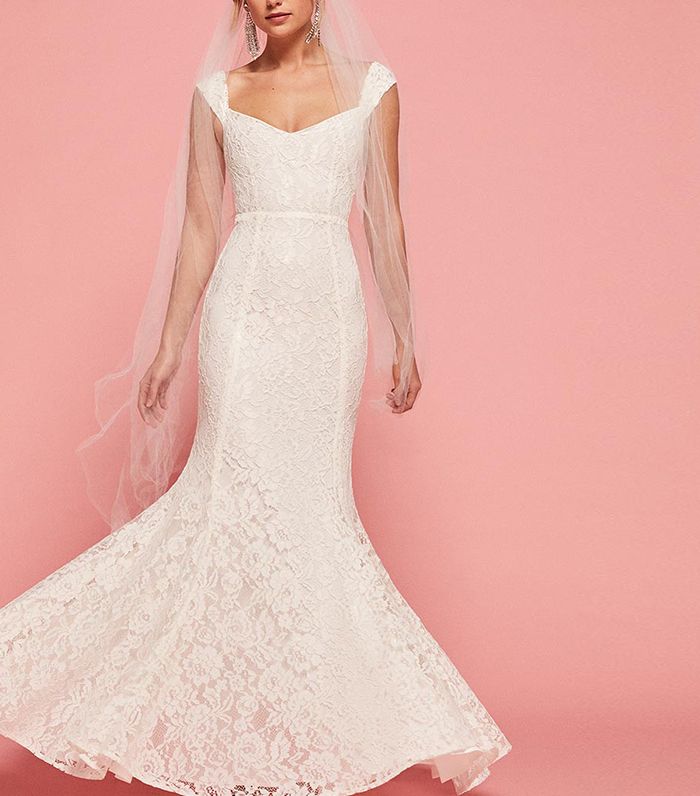 20 Simple Wedding Dresses for the Minimalist Bride | Who What Wear