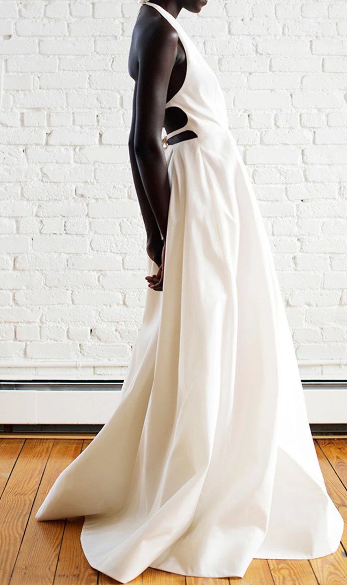 20 Simple Wedding Dresses for the Minimalist Bride | Who What Wear