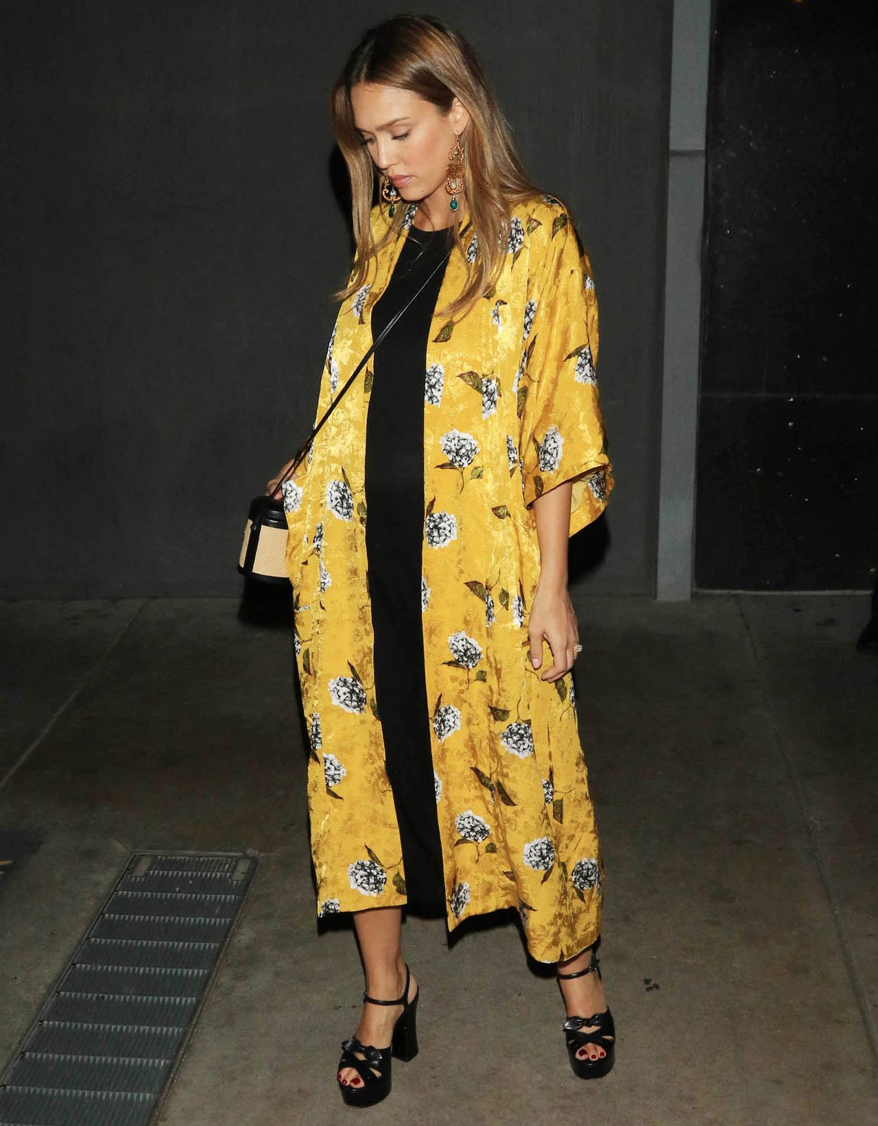 Jessica Alba's Most Stylish Looks Ever | Who What Wear