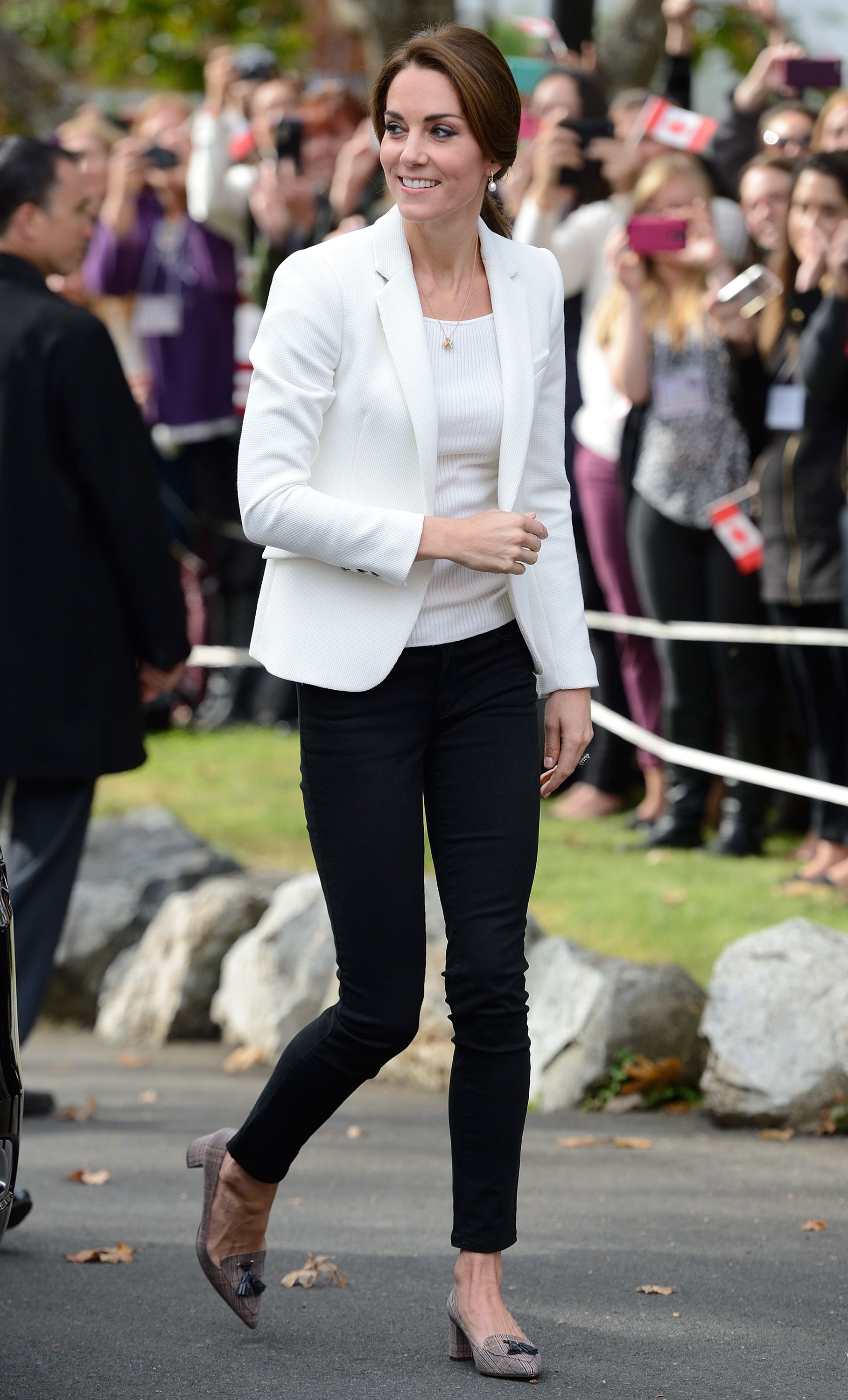 Kate Middleton Wearing a Zara Blazer on Repeat | Who What Wear