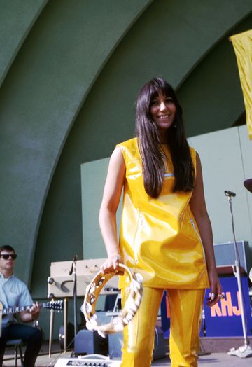 Cher's Retro Style Is Everything Right Now | Who What Wear