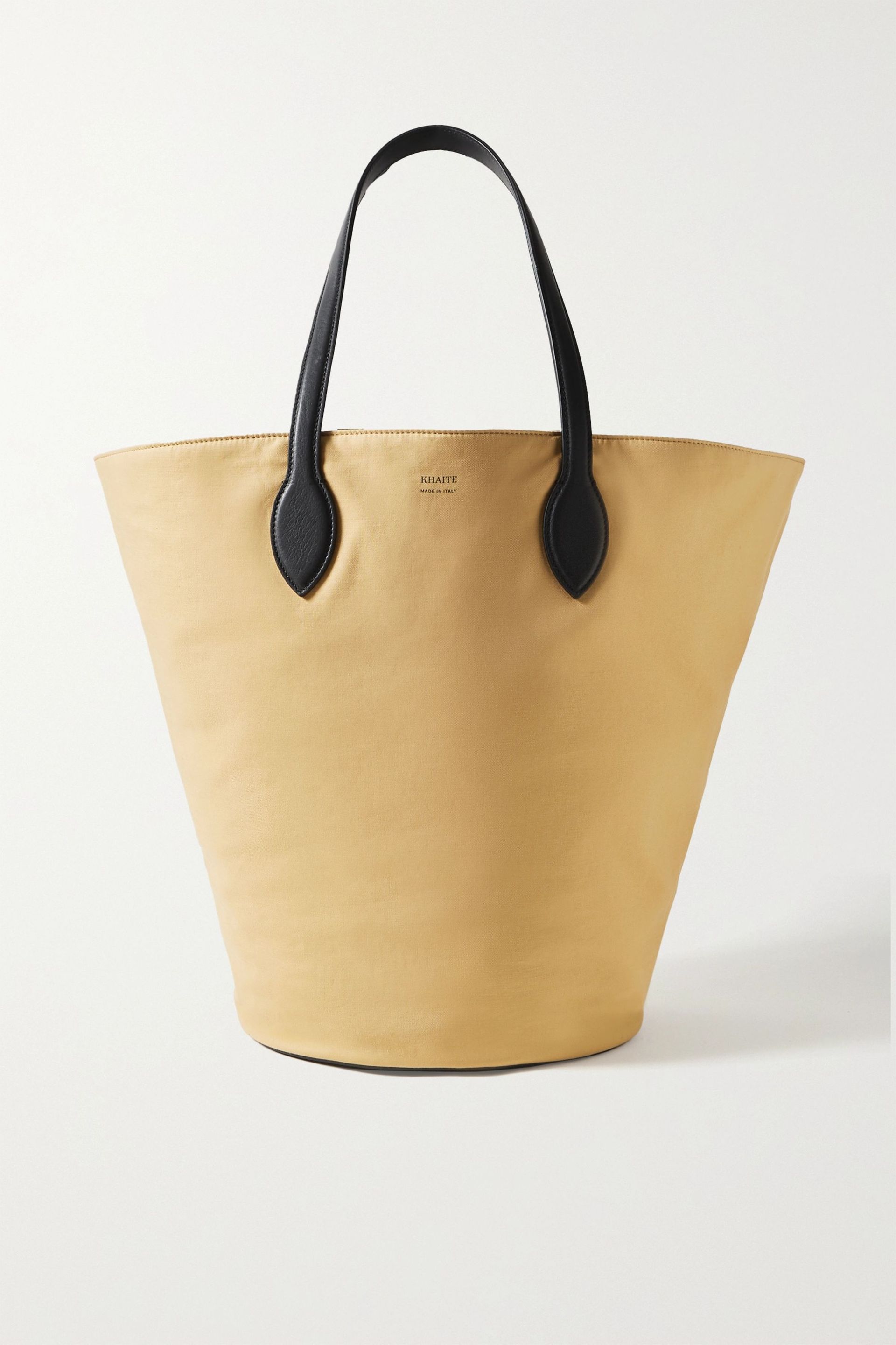 The 4 Purse Styles French Girls Love | Who What Wear