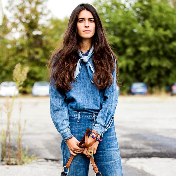 5 Ways to Style Denim Shirts for Fall | Who What Wear