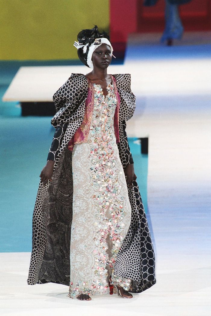 The History of Fashion Week in the Early 2000s | Who What Wear