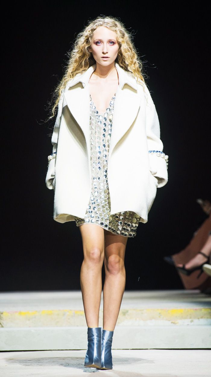 Model Elfie Reigate Is the Talk of LFW | Who What Wear