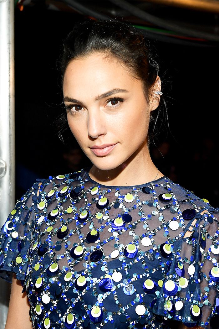 7 Photogenic Tricks Over-30 Celebs Use | Who What Wear