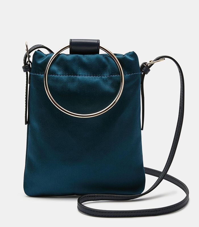 16 Cool Drawstring Bags to Carry This Fall | Who What Wear