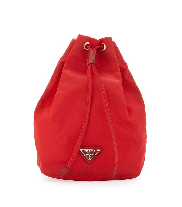 16 Cool Drawstring Bags to Carry This Fall | Who What Wear