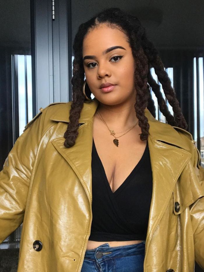 4 Must-Know Insider Tricks on Shopping ASOS Curve | Who What Wear