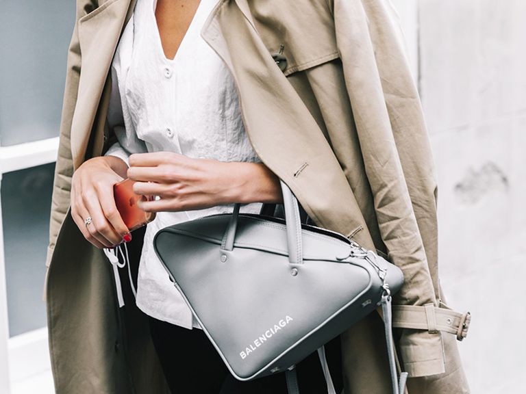 5 15-Second Styling Tricks Every Woman Should Know | Who What Wear