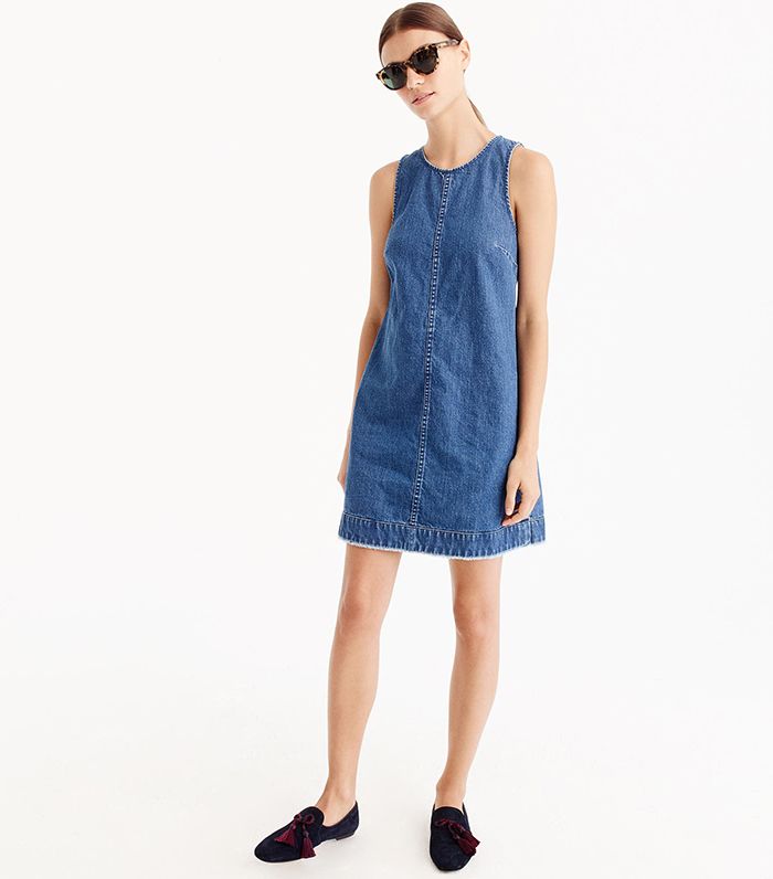 7 Denim Jumper Outfits Fashion Girls Are Wearing | Who What Wear