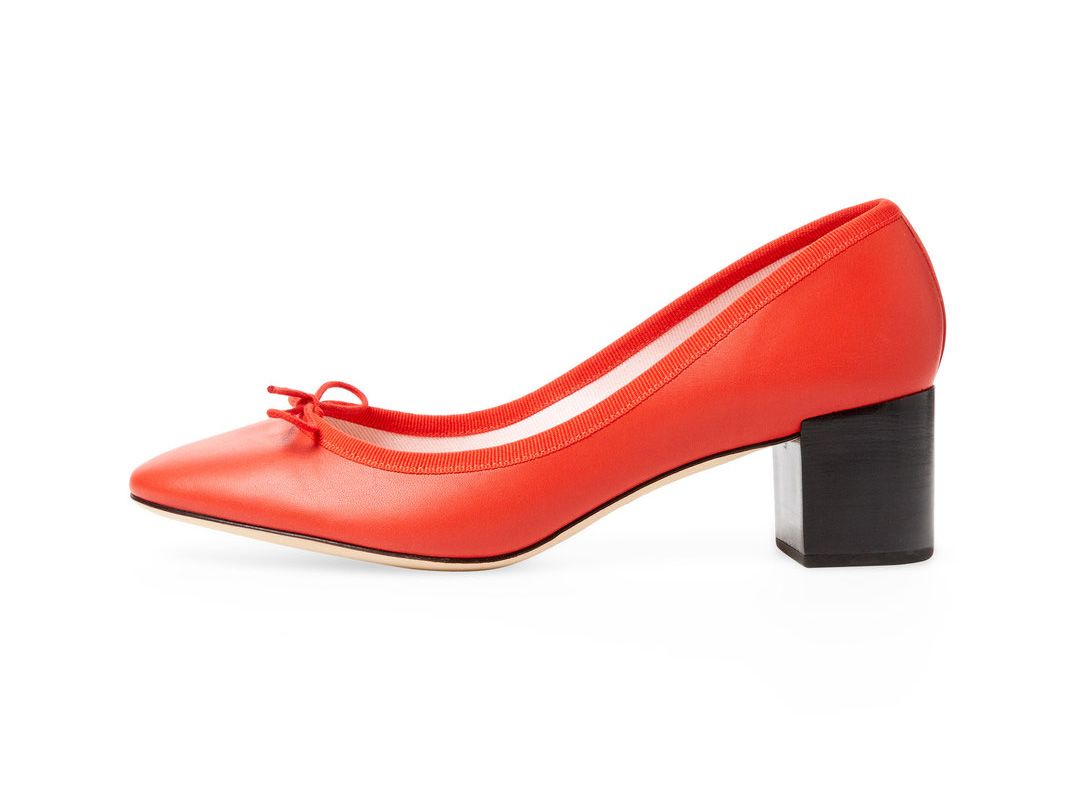 Lily-Rose Depp in Fall's Red Shoe Trend | Who What Wear