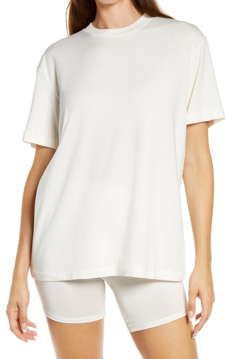 How to Shrink a Shirt to the Perfect Size | Who What Wear