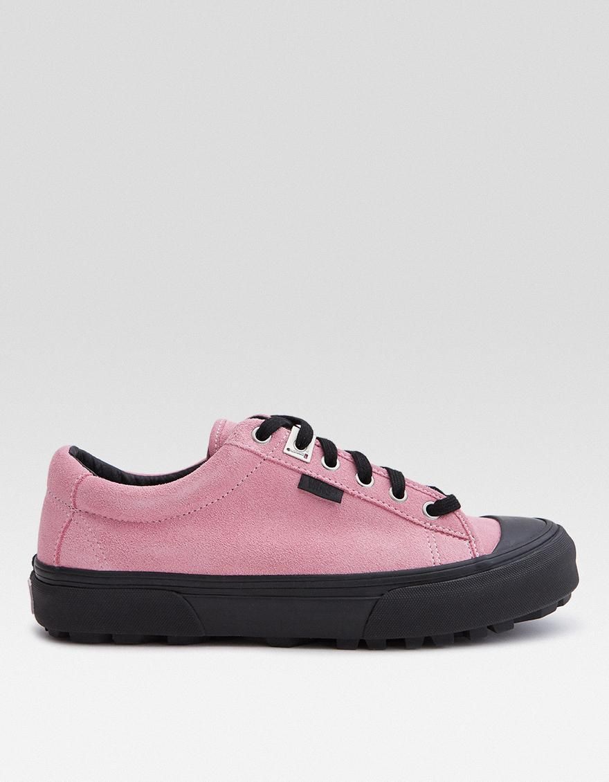 So Many Pretty Pink Sneakers, So Little Time | Who What Wear
