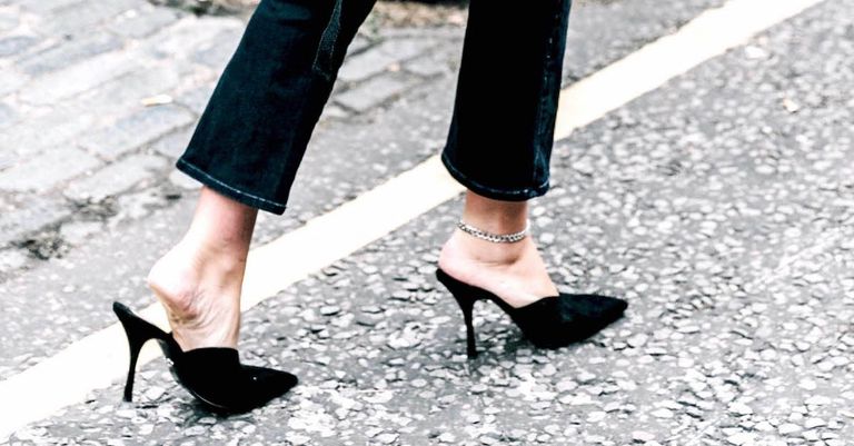 Minimalist Shoes Our Editors Love | Who What Wear